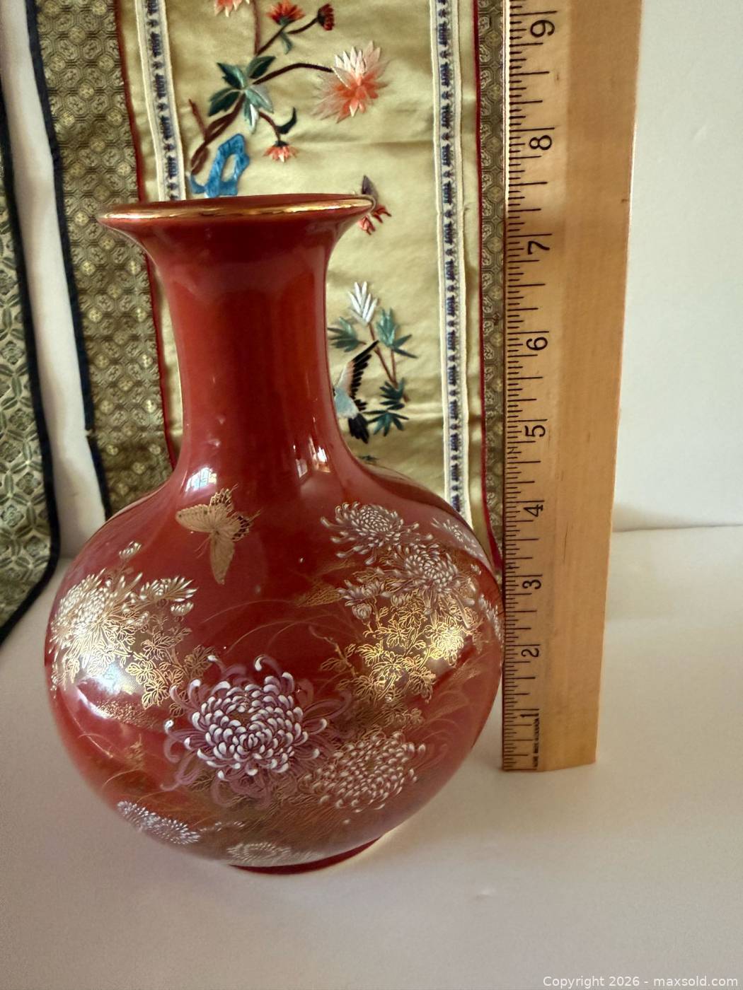 Eaton Collection Japanese Vase, Embroidered Silk Panels, Inro And ...