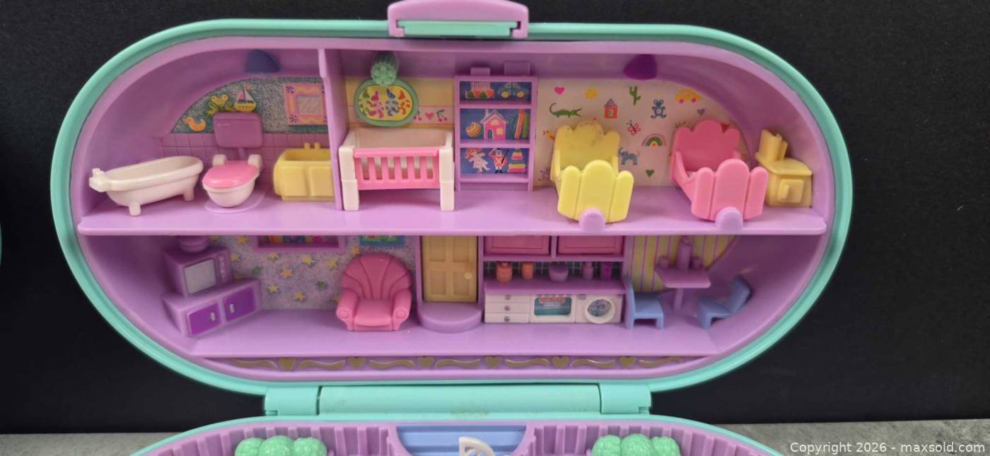 Vintage Polly Pocket Compact Playsets, 4 Pieces | Maxsold