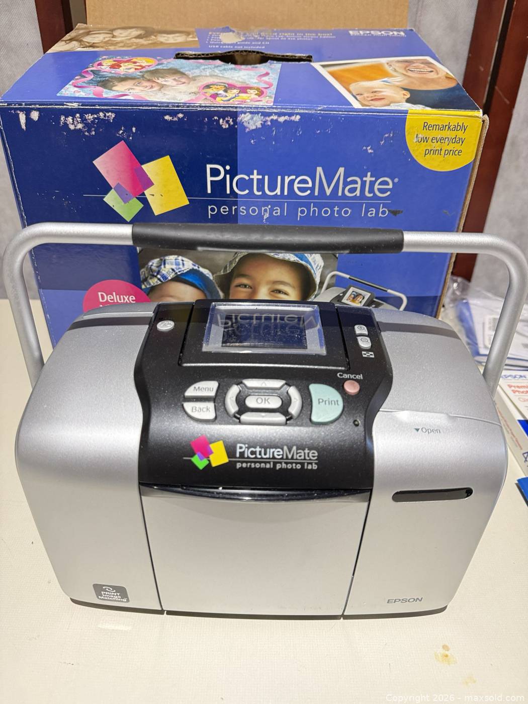 Epson PictureMate Deluxe Viewer photo printer | Maxsold