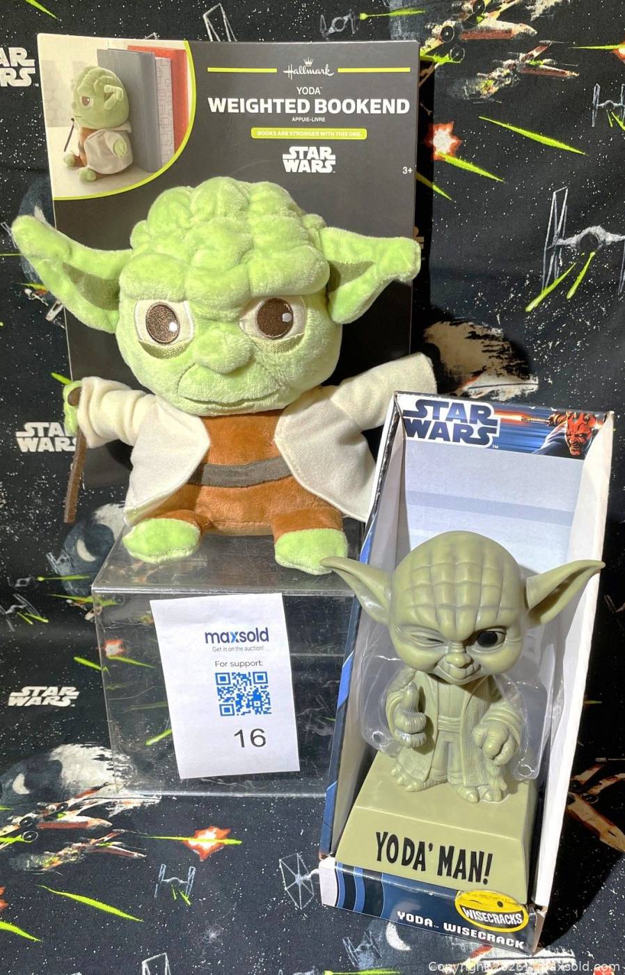 Star Wars Yoda bookend and bobblehead | Maxsold