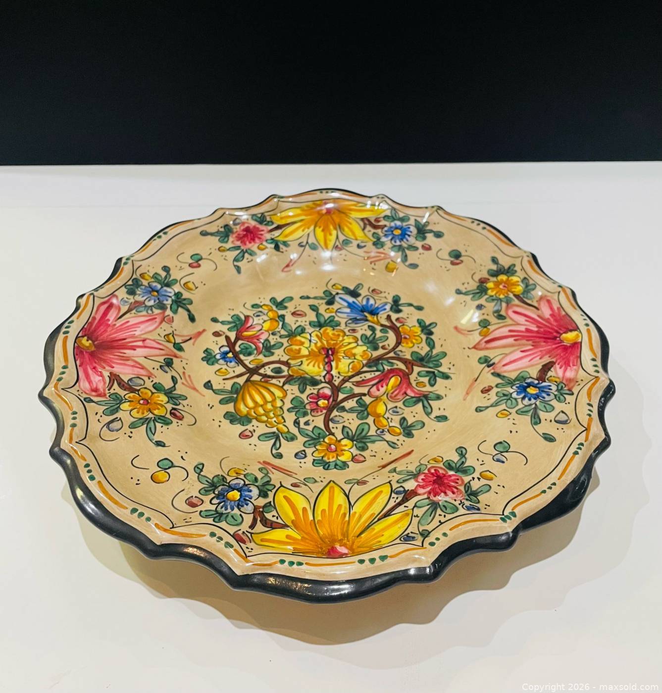 Italian Baffoni hand-painted plate & signed Tonala blue bird vase | Maxsold