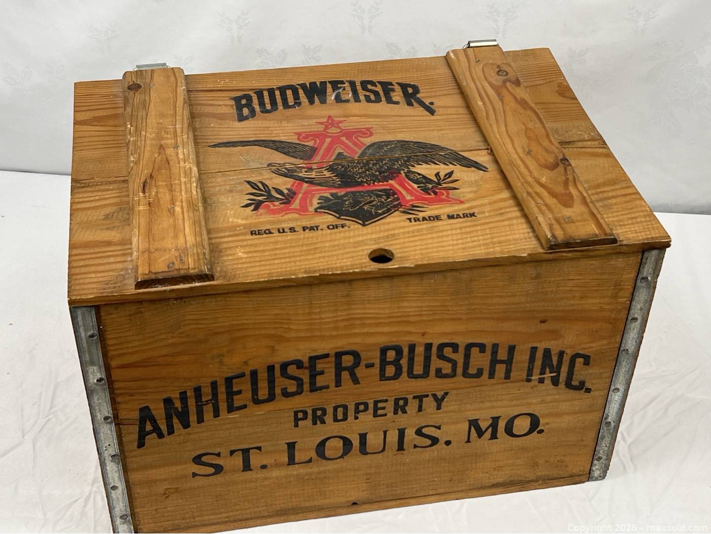 Budweiser wood storage box 18x12x12 in | Maxsold