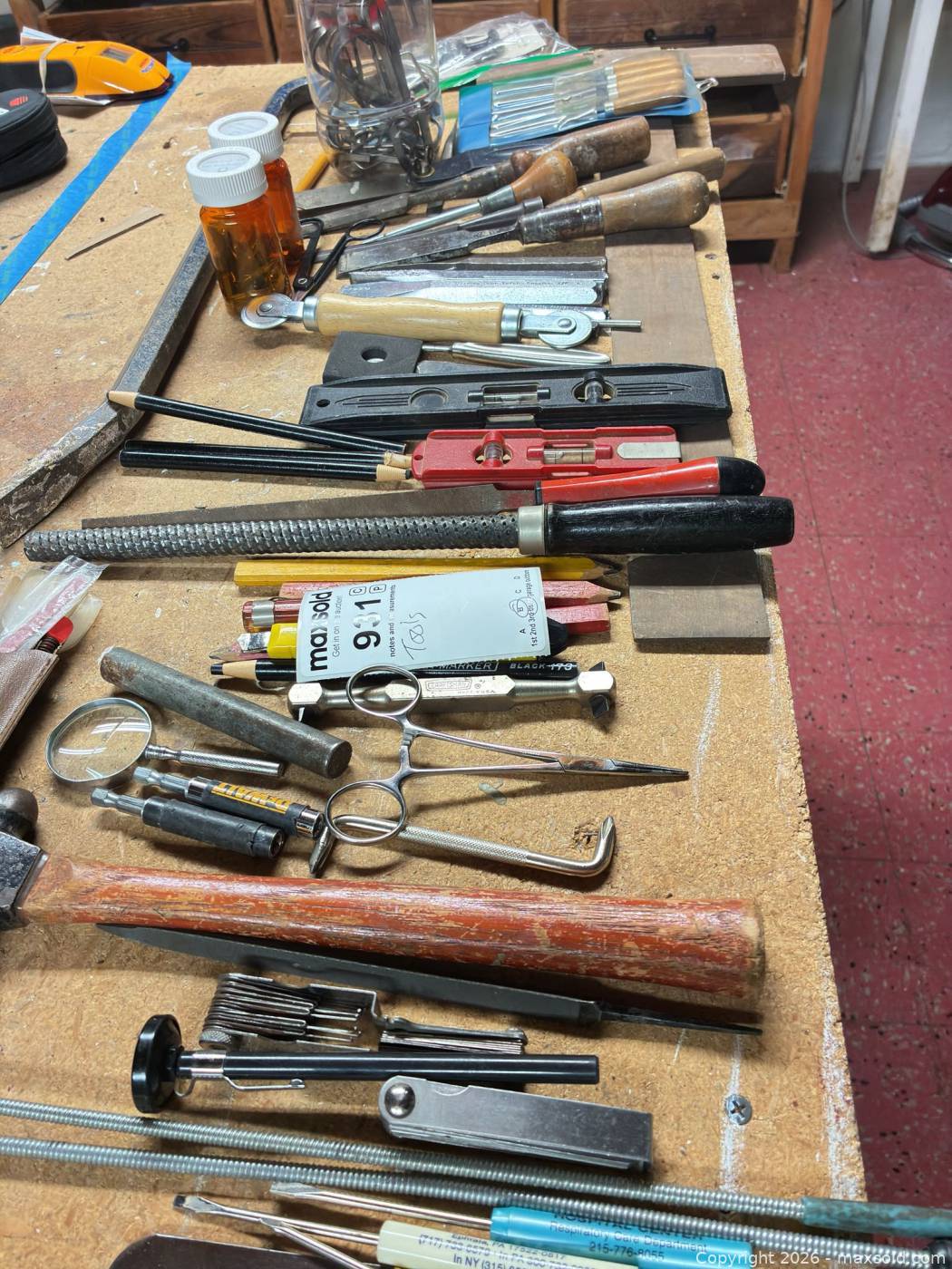 Assorted hand tools, hammer, files, levels, punches | Maxsold