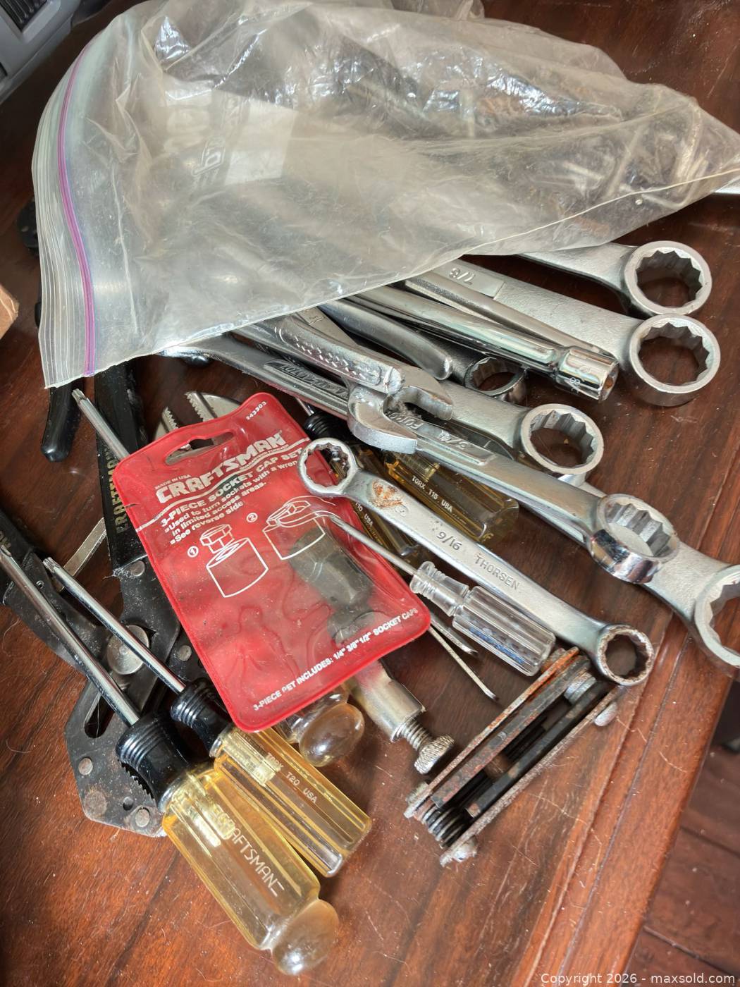Assorted hand tools bundle | Maxsold