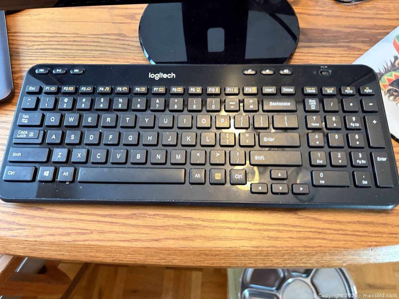 Asus 23-Inch Monitor, Keyboard, Mouse, Mouse Pad | Maxsold
