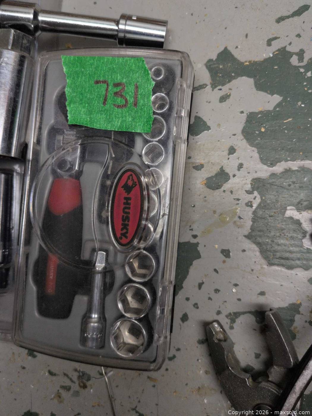 Husky socket and ratchet kit with loose sockets | Maxsold