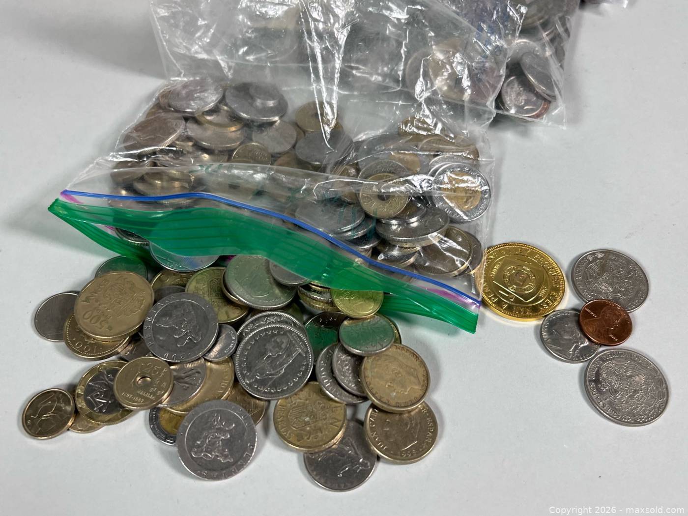 Assorted World Coins, Banknotes, Quartz Mantle Clock | Maxsold