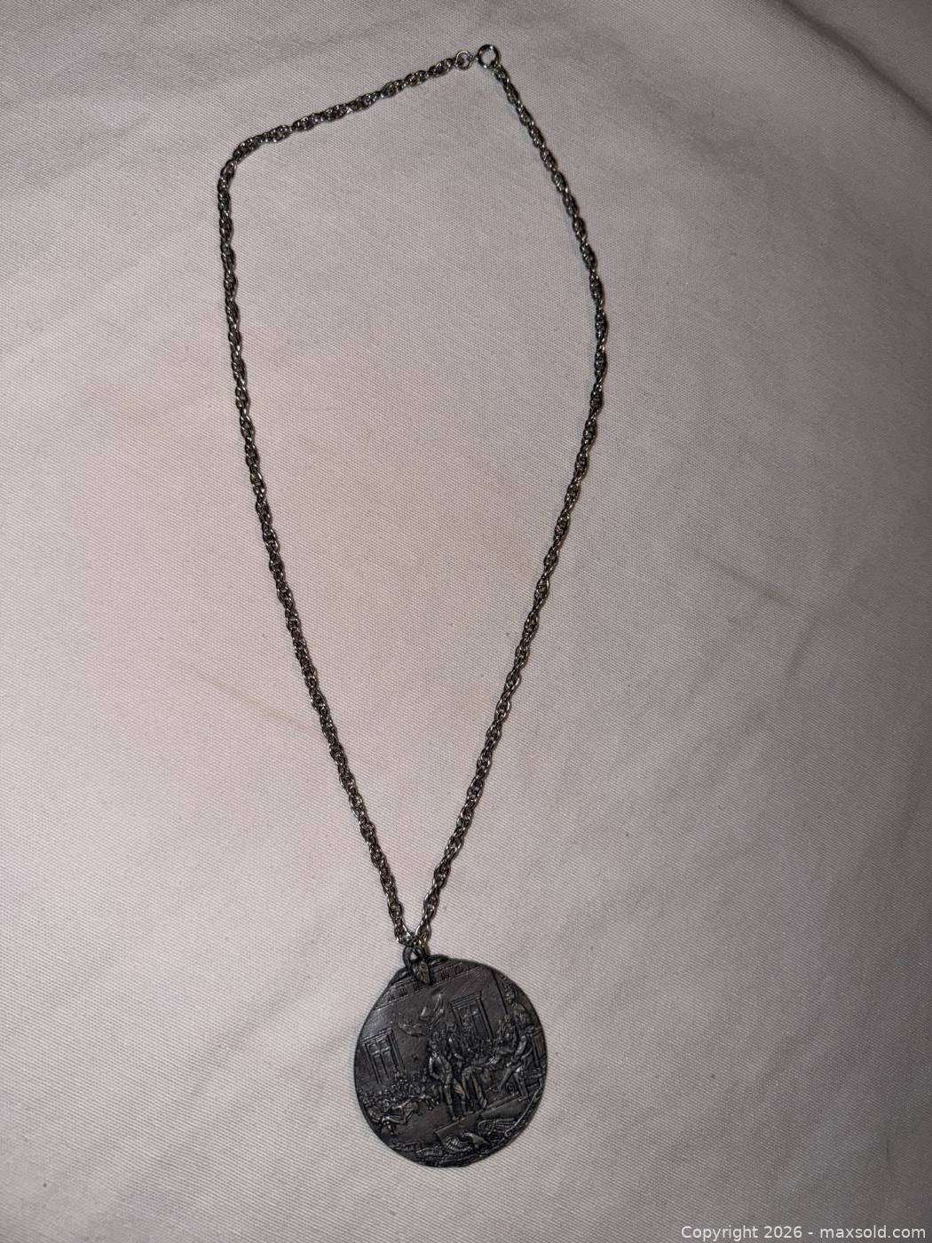 Declaration of Independence pendant necklace | Maxsold