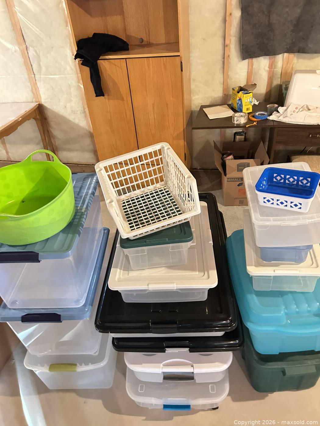 Clear Plastic Storage Tubs, Bins And Organizers | Maxsold