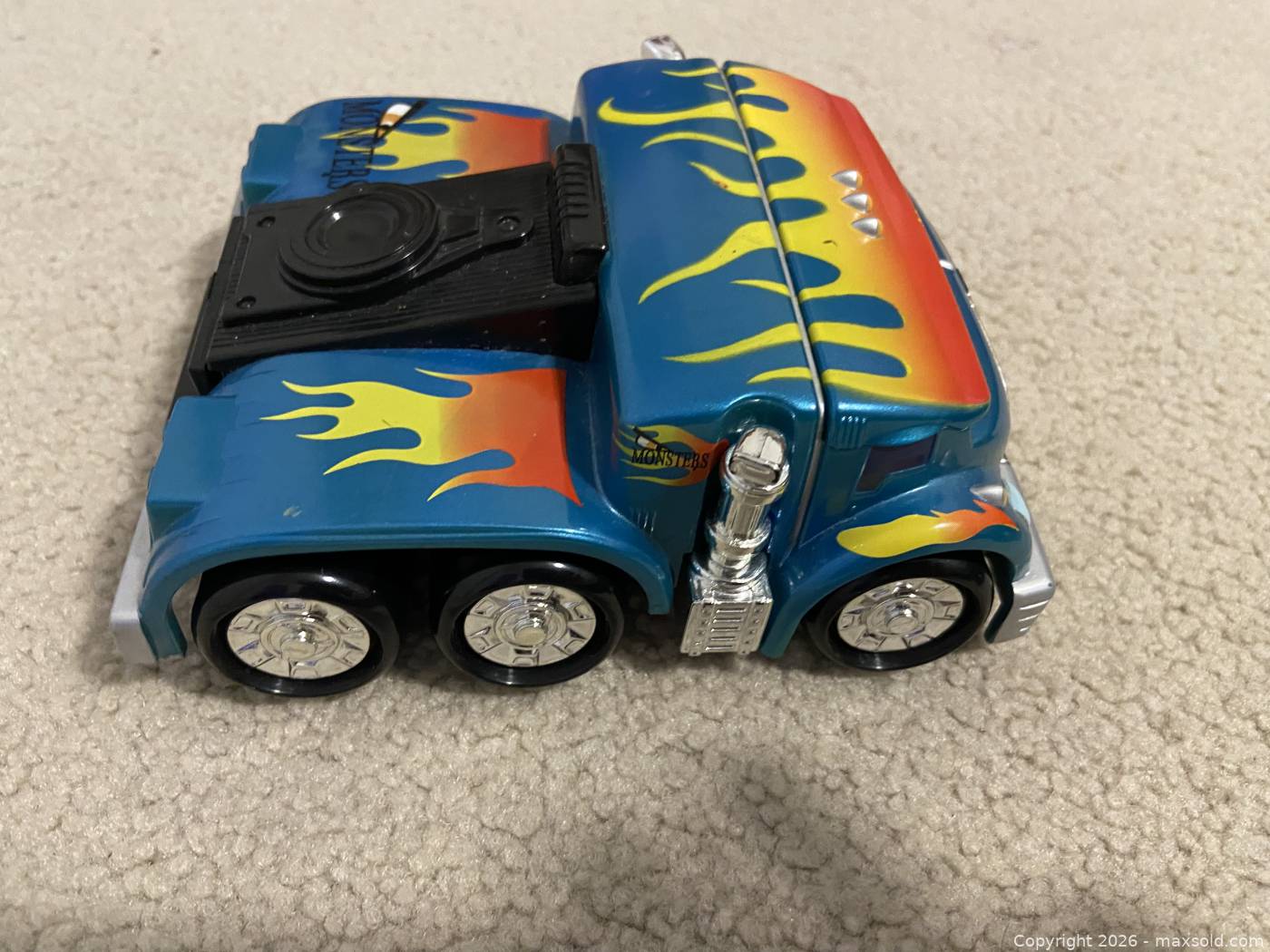 Phat Boyz monster car launcher with two mini cars | Maxsold