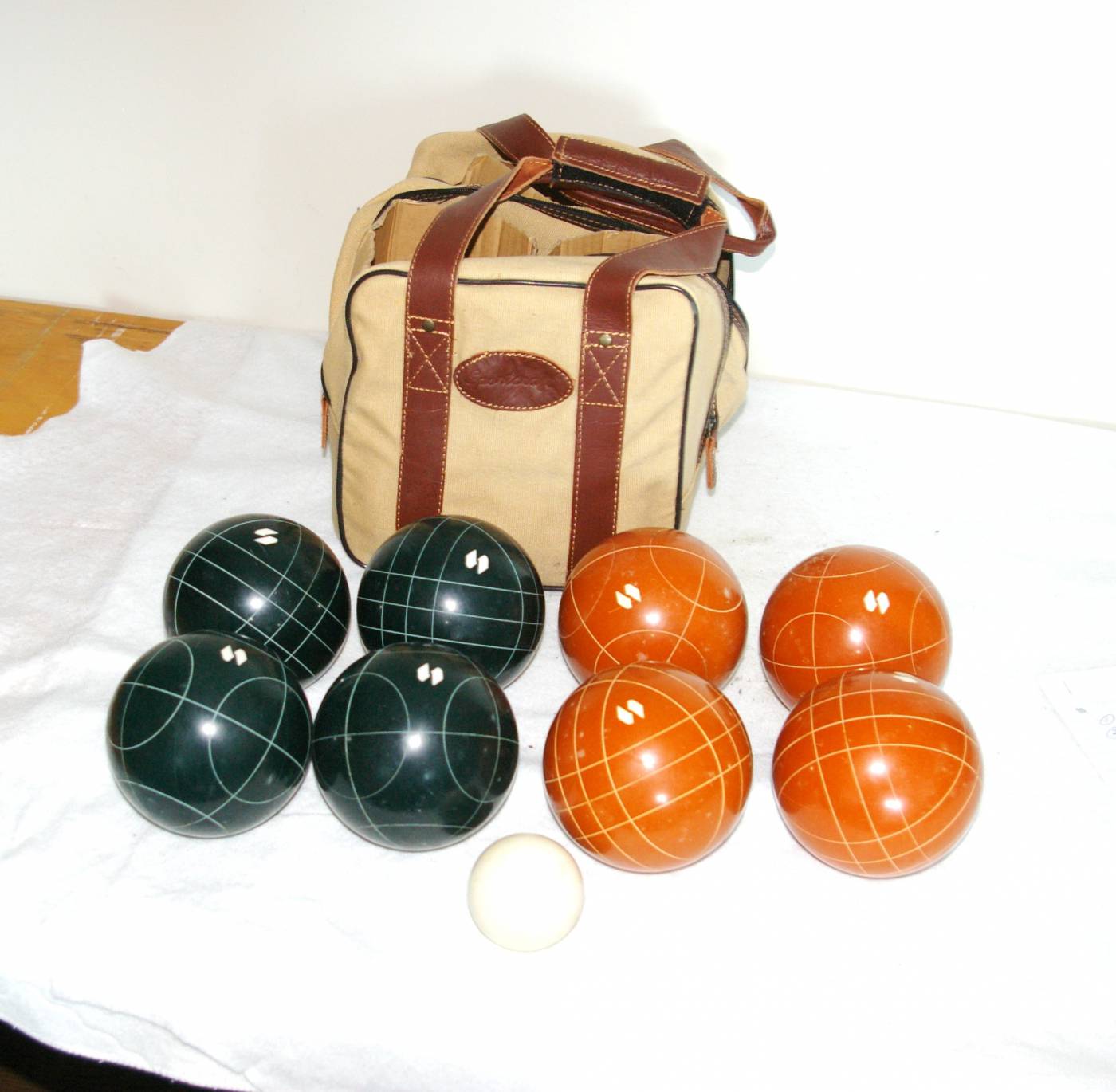 Sportcraft bocce ball set with bag | Maxsold