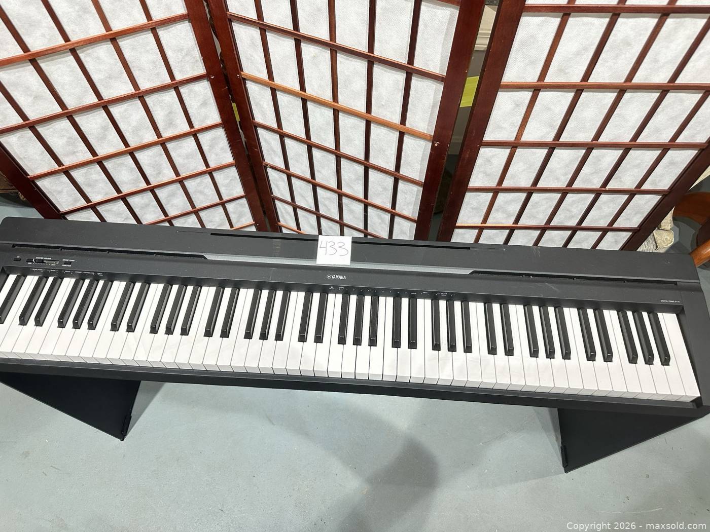 Yamaha P-71 88-Key Digital Piano w Stand | Maxsold