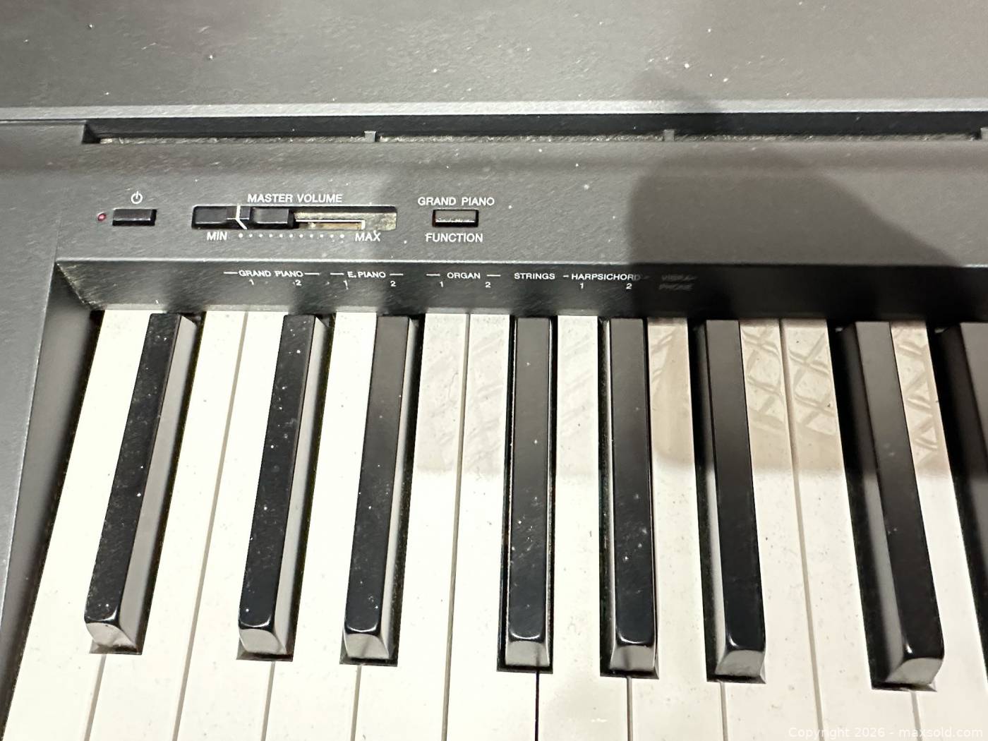 Yamaha P-71 88-Key Digital Piano w Stand | Maxsold