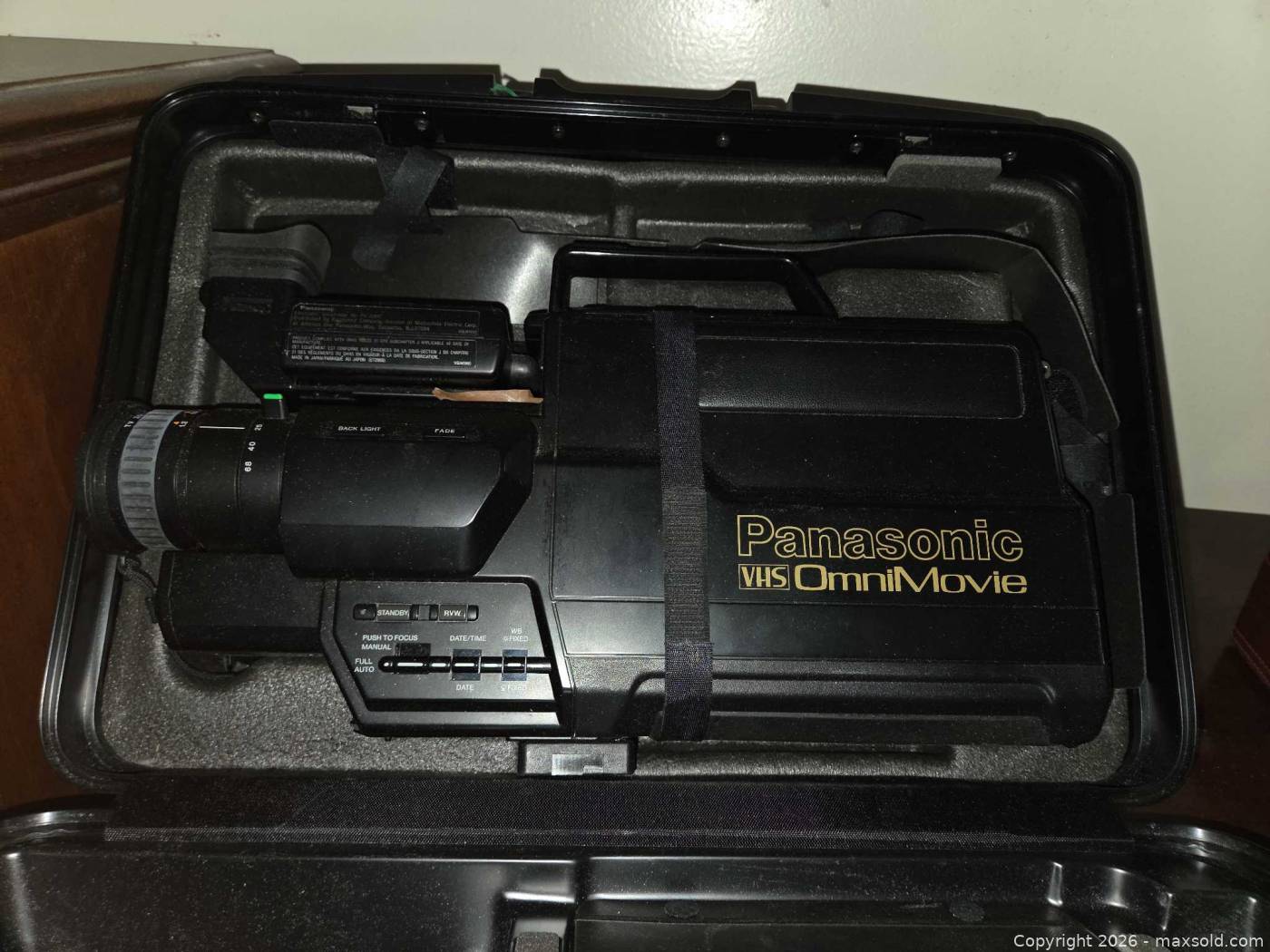 Panasonic VHS OmniMovie camcorder set | Maxsold