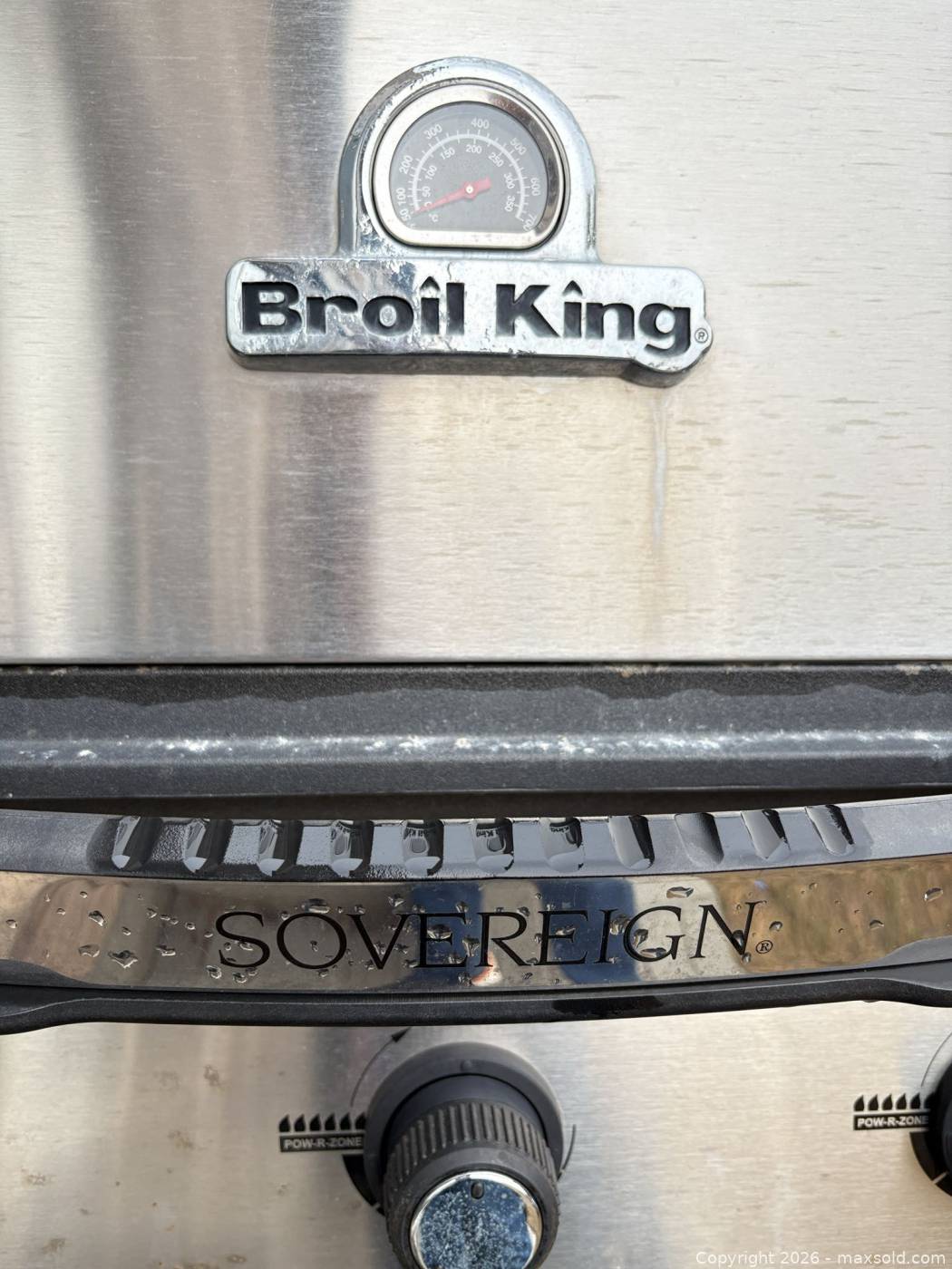 Broil King Sovereign 3-Burner Propane Gas Grill With Tank And Cover ...