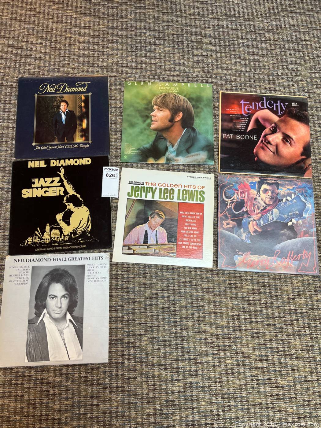 Seven vinyl LP records, Neil Diamond, Glen Campbell | Maxsold