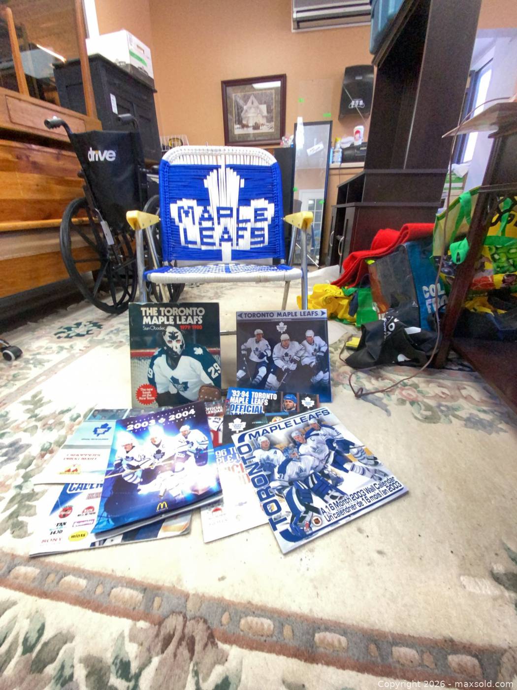 Toronto Maple Leafs memorabilia lot | Maxsold