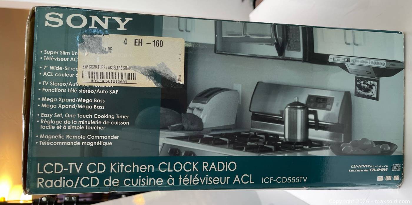 Sony ICF-CD555TV under-cabinet LCD TV/CD clock radio, boxed | Maxsold