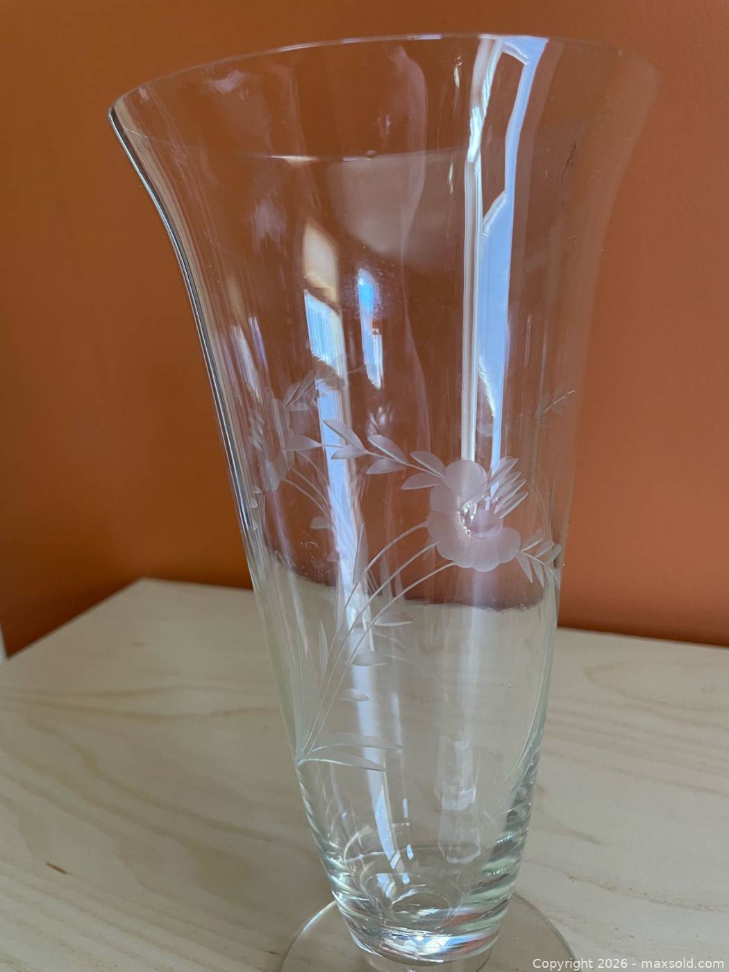 Clear etched floral glass vase | Maxsold