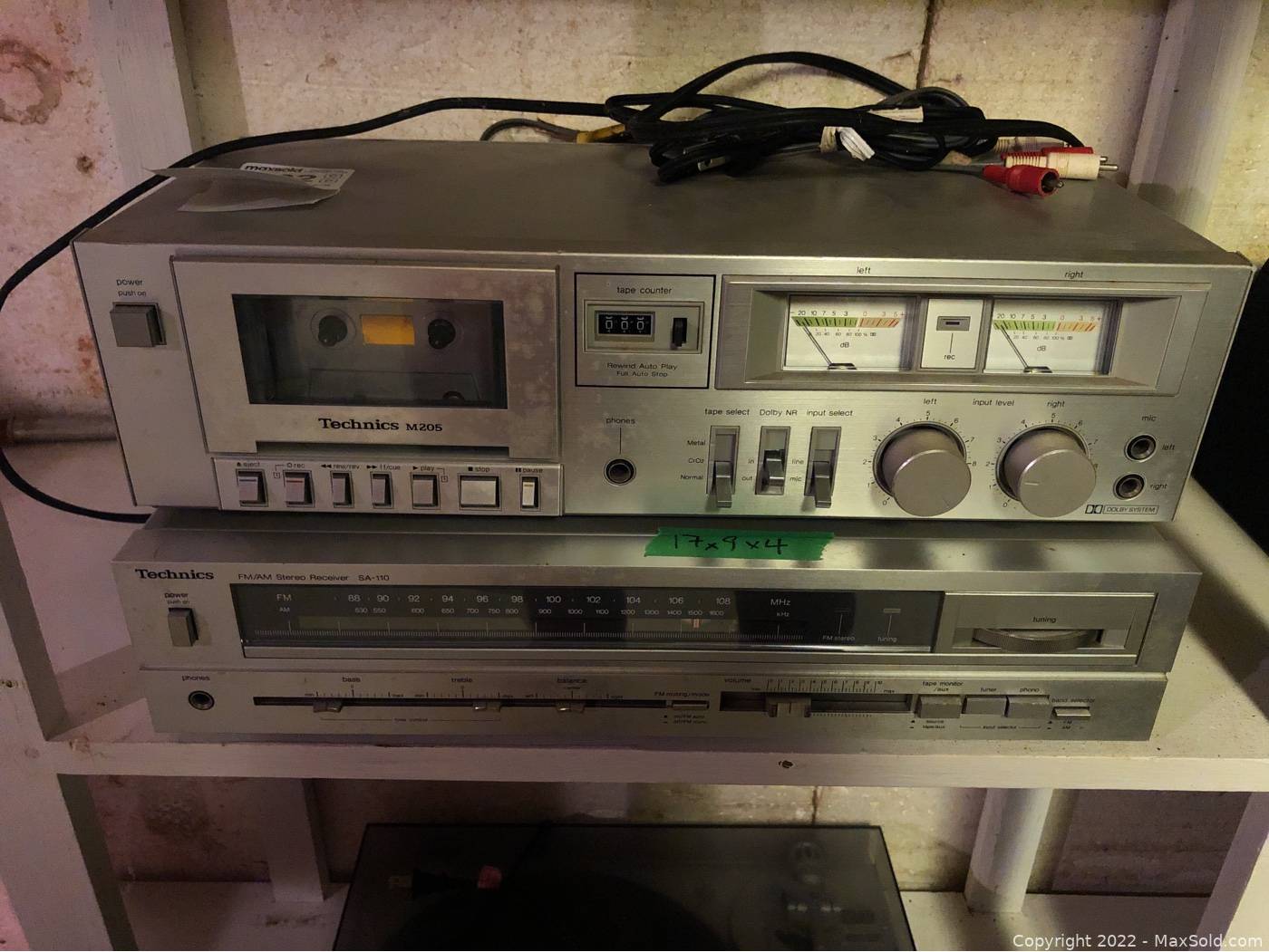 Technics SA-110 Receiver and M205 Cassette Player | Maxsold