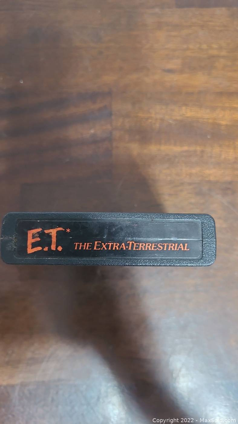 Retro E.T. The Extra Terrestrial Atari 2600 Game Cartridge | Maxsold