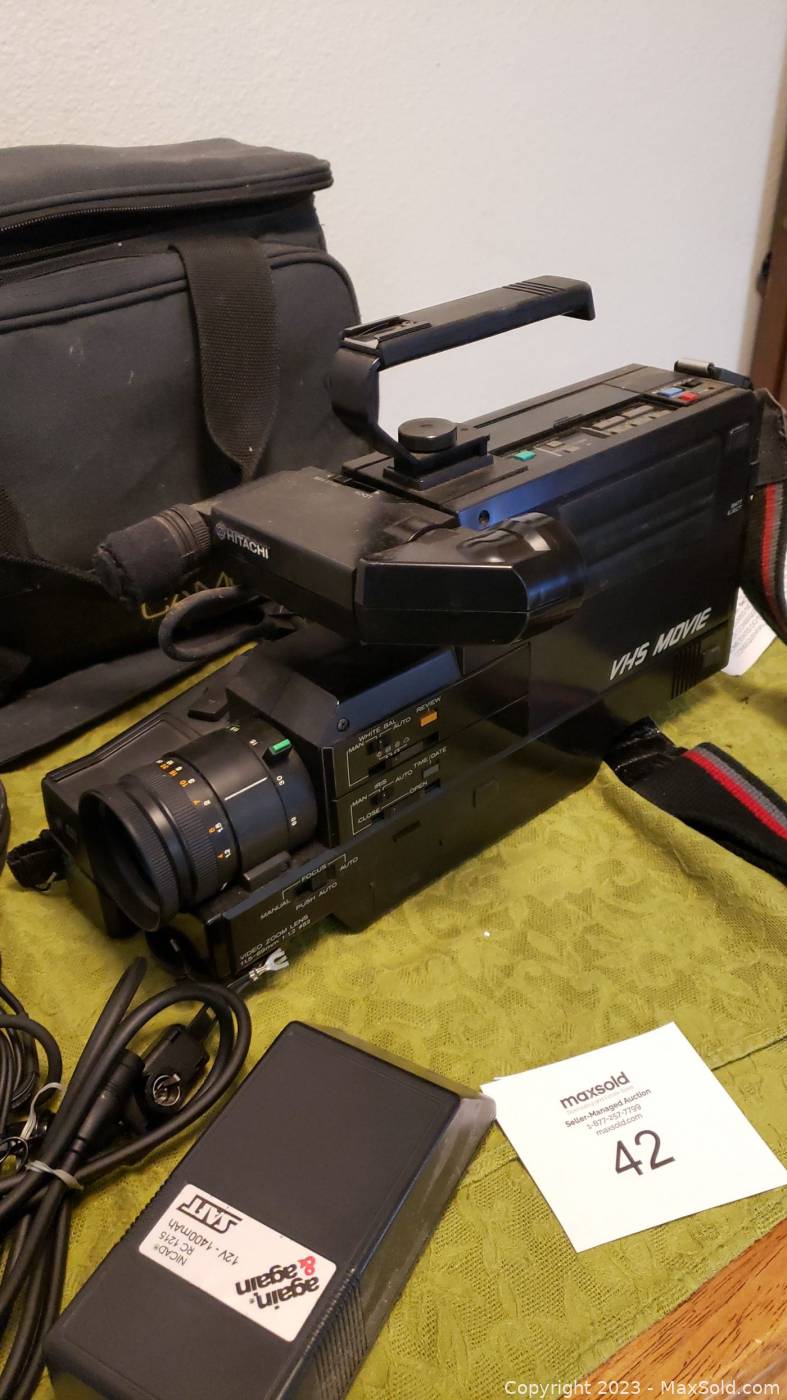 Vintage Hitachi VHS VM-5000A Camera/Recorder with Carry Case and ...