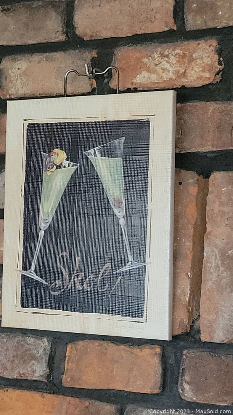 Bar Room Wall Decor Including Southern Comfort Mirror and Art | Maxsold