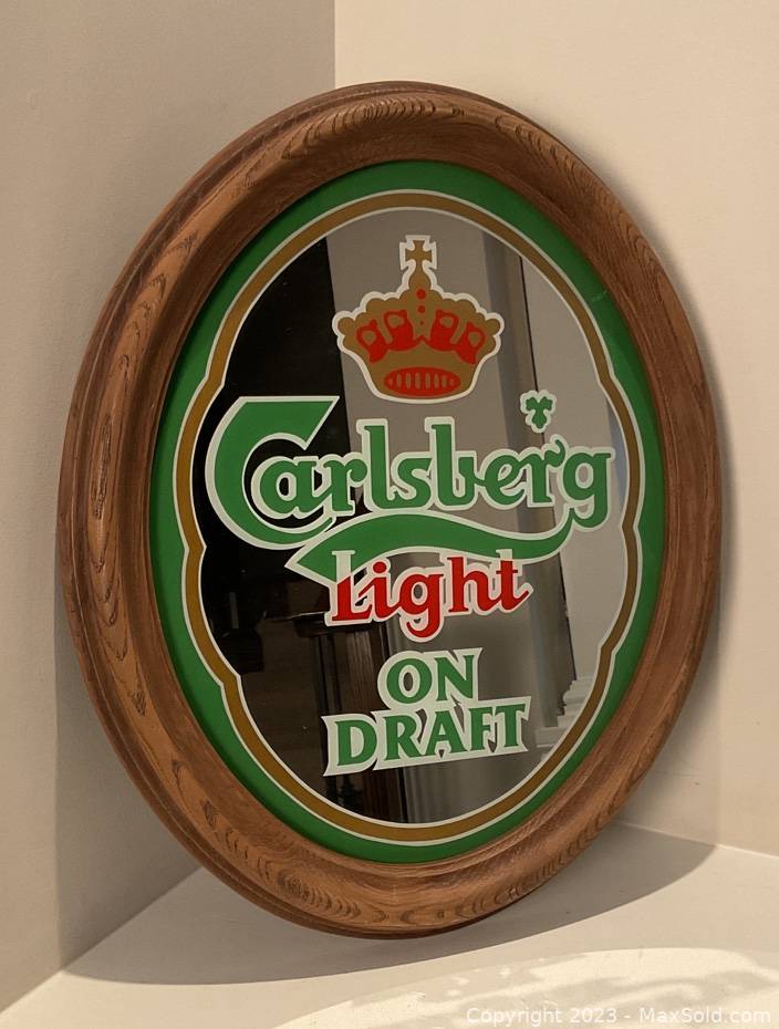 Carlsberg Lighted Mirrored Bar Sign | Maxsold