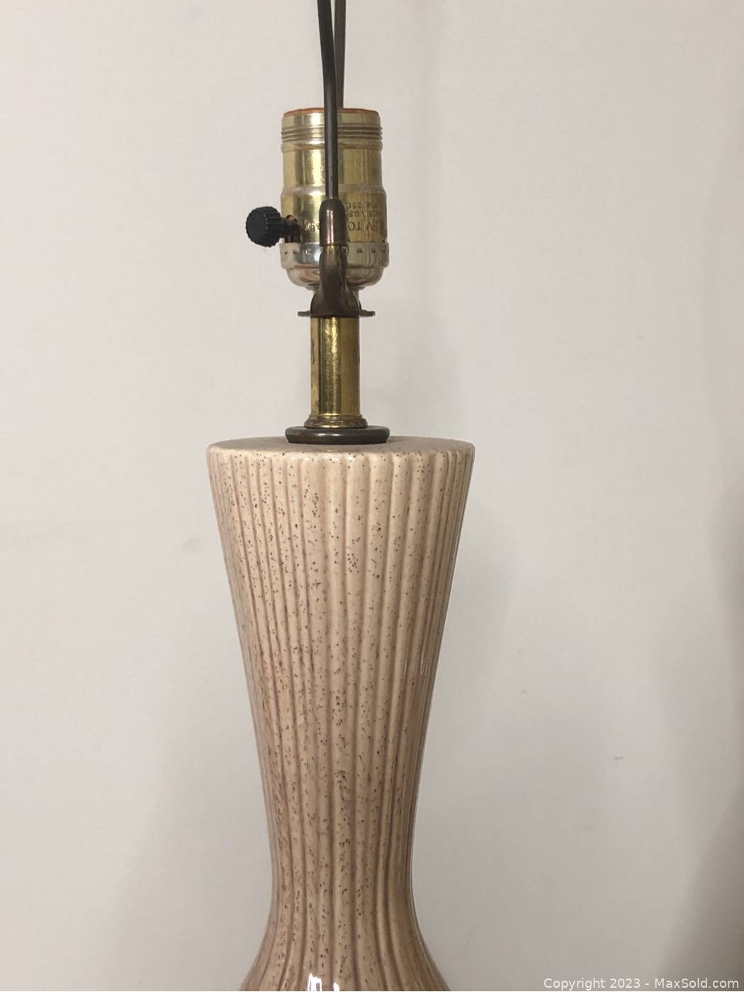 Pair of Vintage Ceramic Lamp Bases | Maxsold