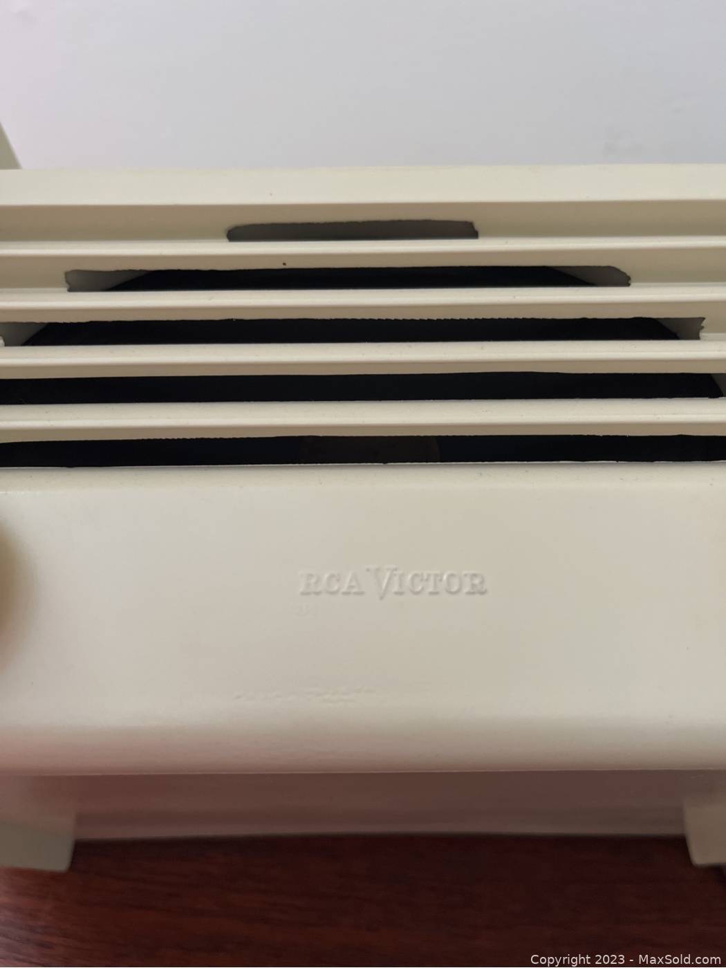 RCA Victor Vintage Radio and Rotary Dial Telephone | Maxsold