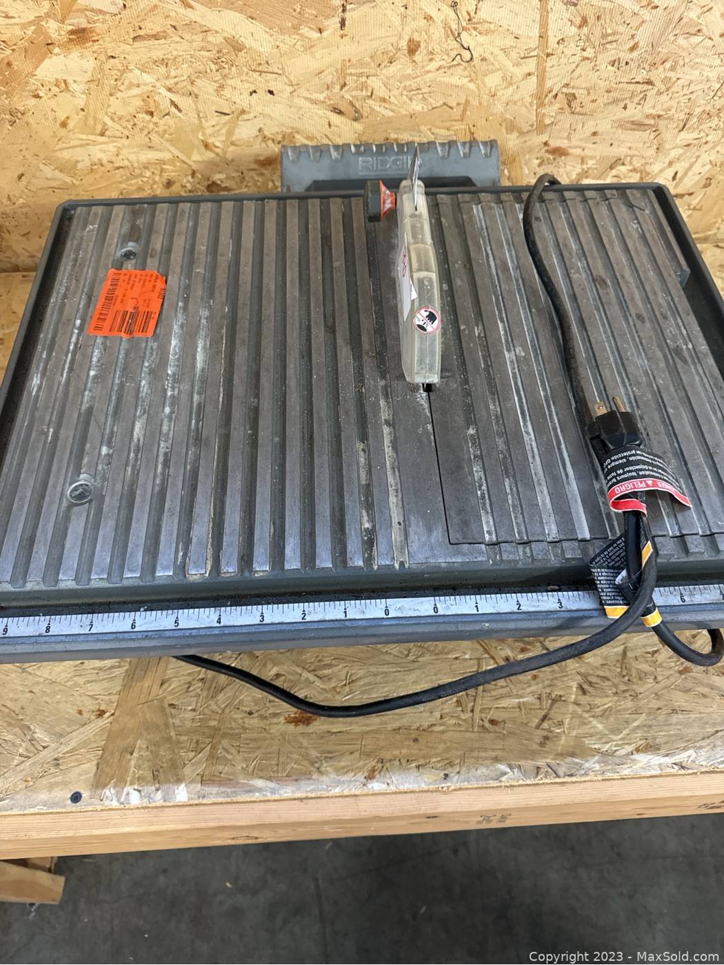 Ridgid Electric Tile Cutter | Maxsold