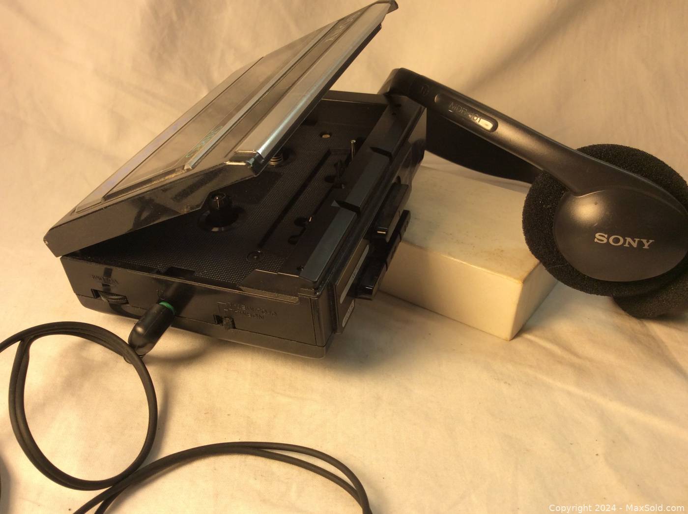 Vintage Sony Walkman WM-41 with Original Headphones | Maxsold