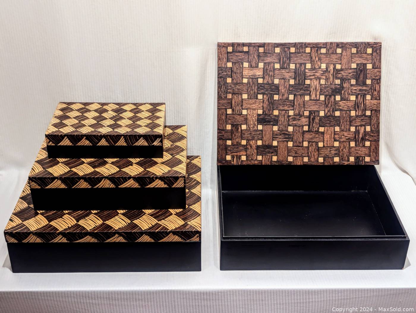 Set of 4 Decorative Coconut Shell and Wood Boxes | Maxsold