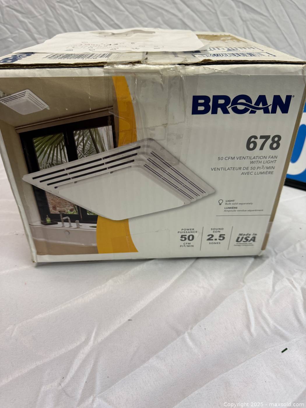 Broan 678 ventilation fan with light | Maxsold