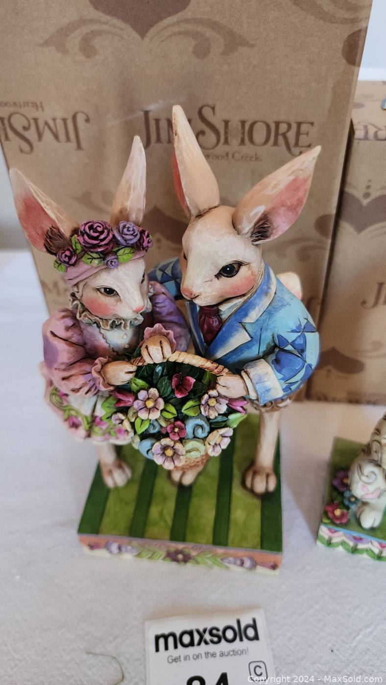 Jim Shore Collectible Bunnies Figurines in Box | Maxsold