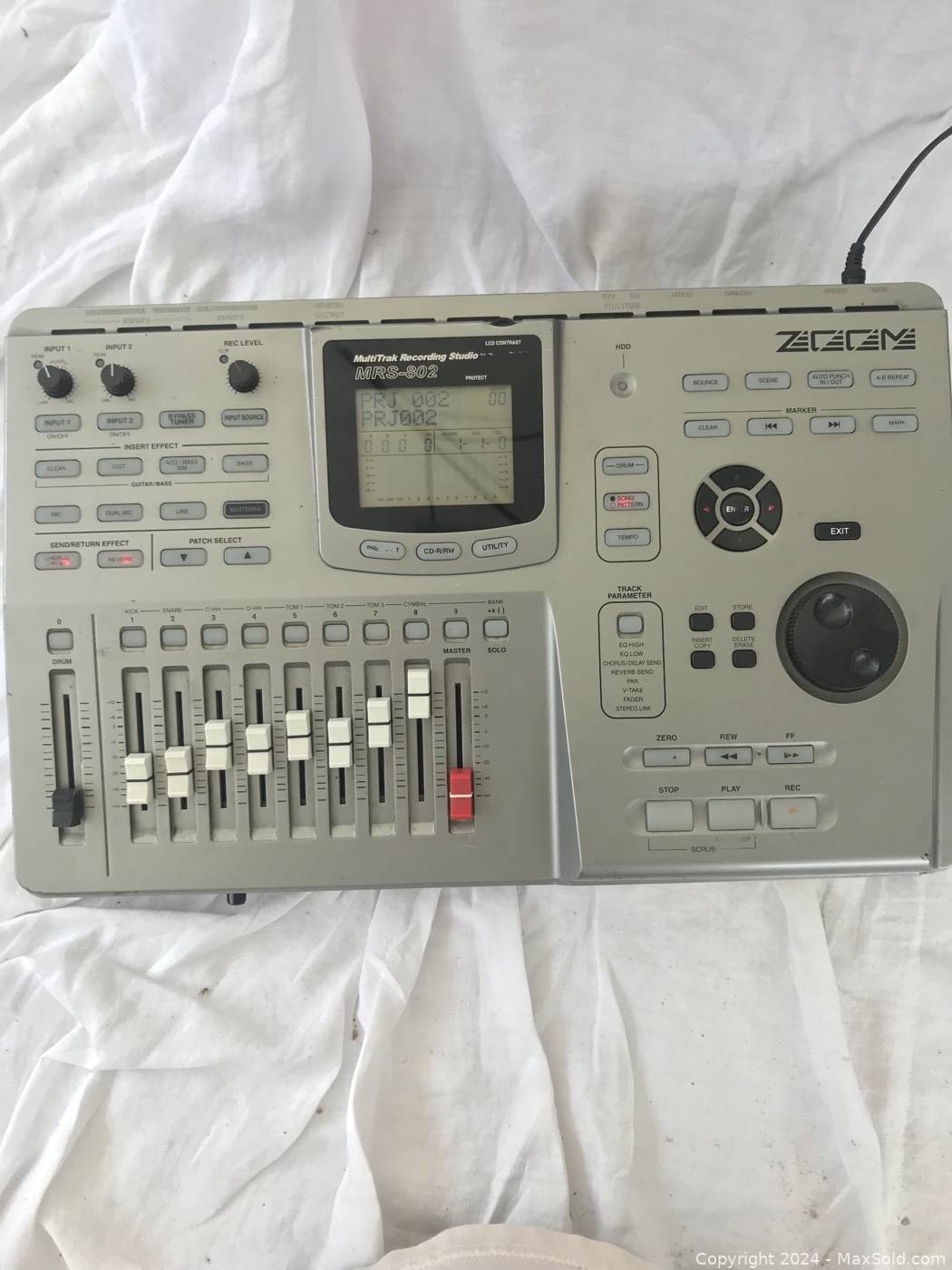 Zoom MRS-802 Multitrack Digital Recorder and Mixer | Maxsold