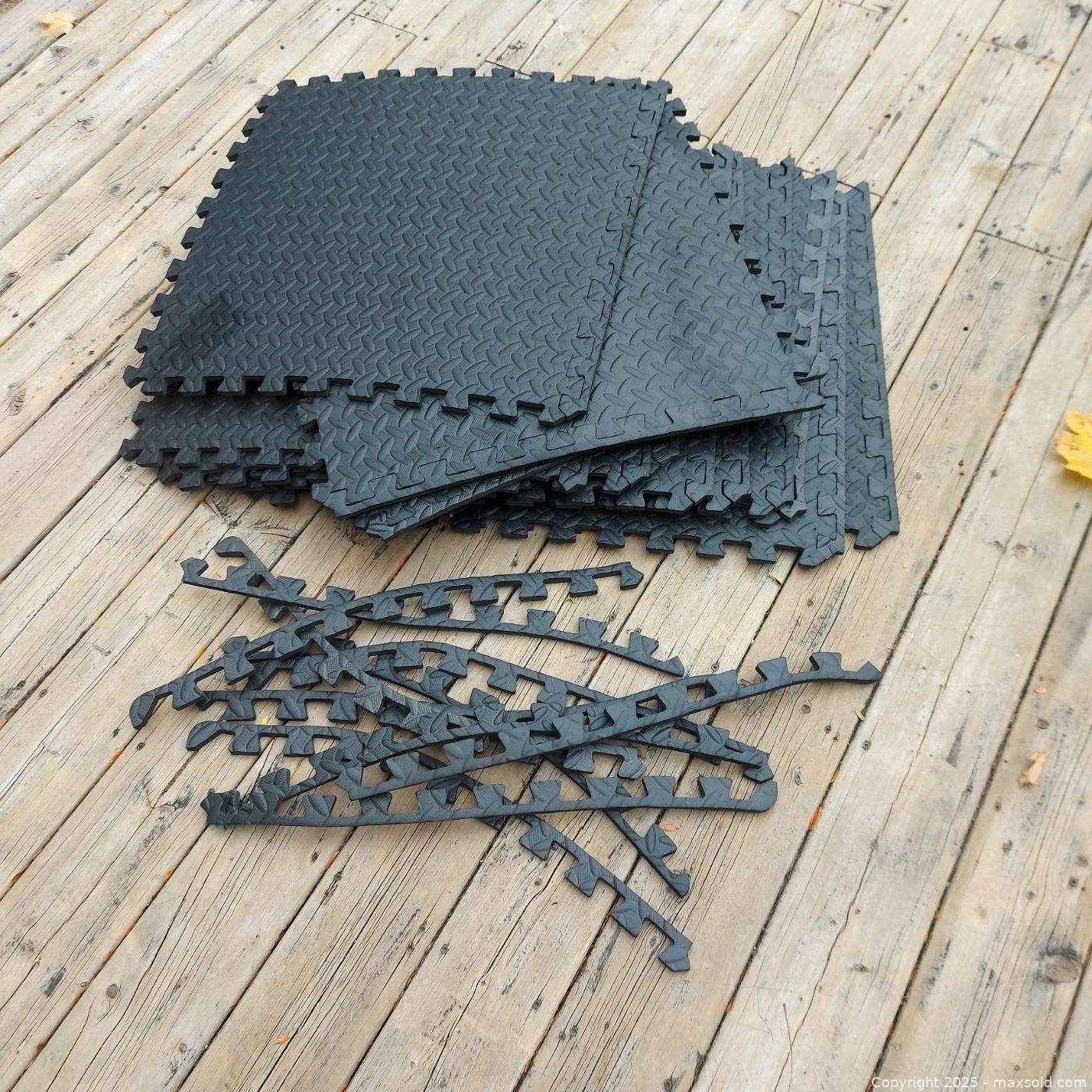 Foam interlocking floor tiles, 12 tiles, 24 edges | Maxsold