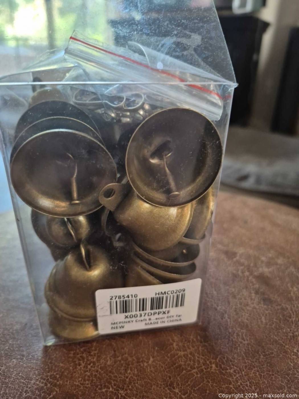 MCPINKY antique brass metal jingle bells set | Maxsold