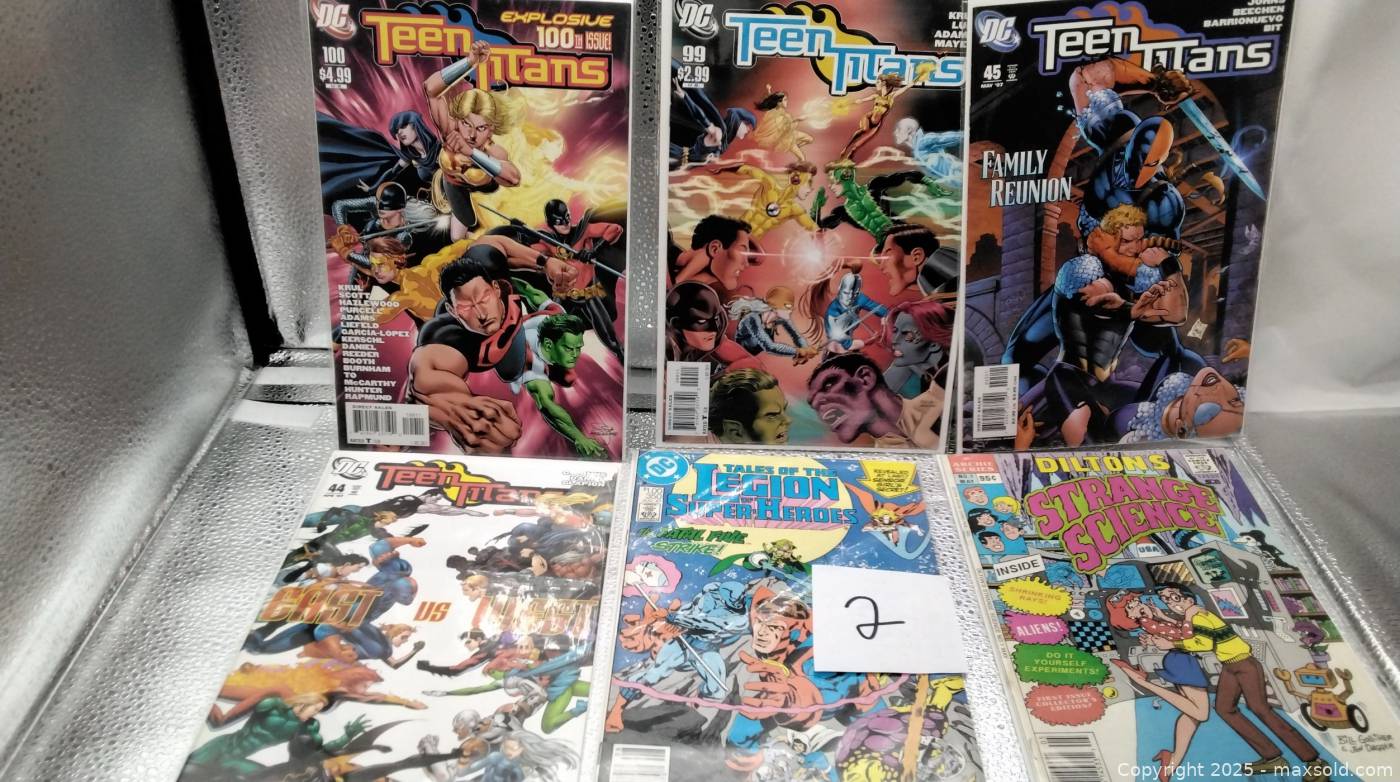 DC Teen Titans Comic Bundle, 6 Issues | Maxsold