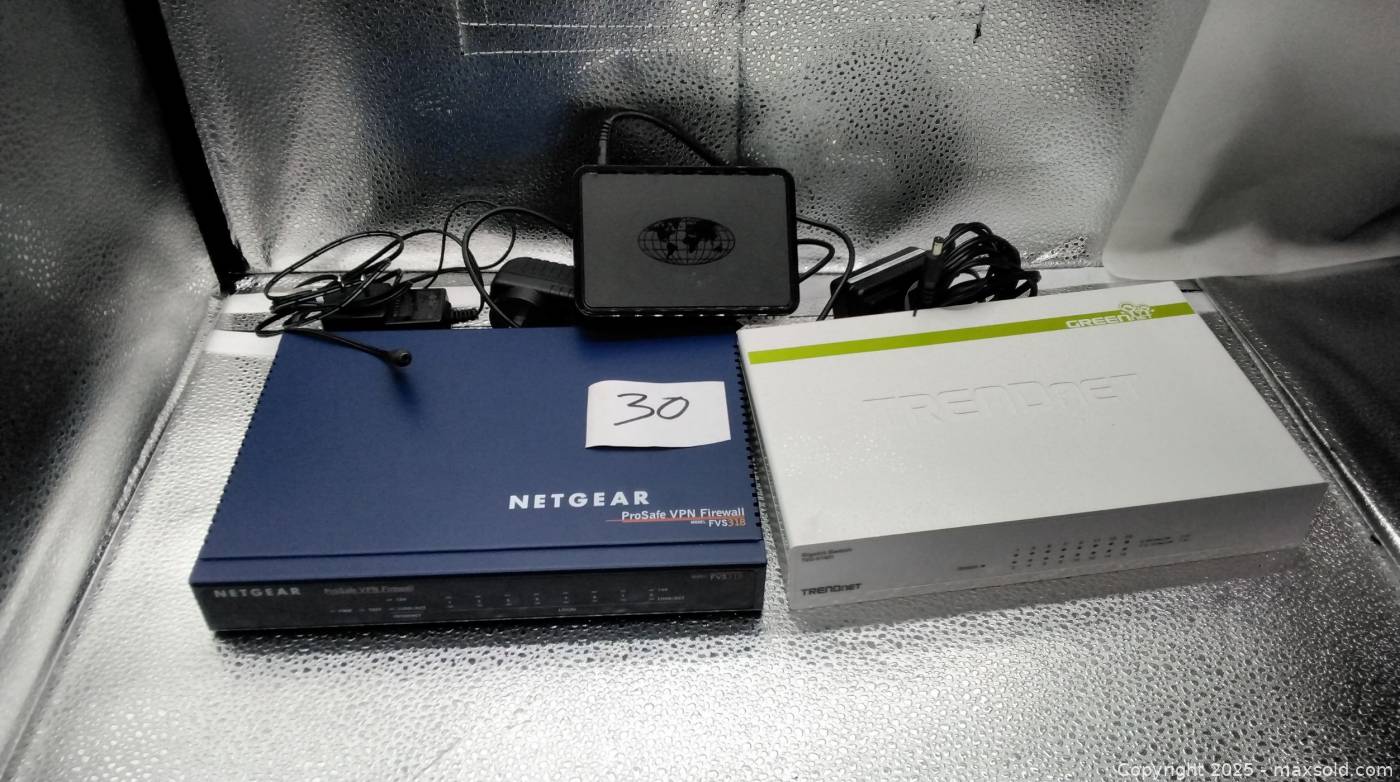 Netgear ProSafe VPN firewall, Trendnet 8-port switch, MAG254 IPTV box ...
