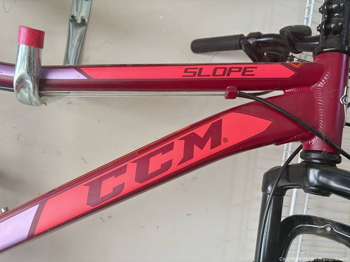 CCM Slope 26" T6 Aluminum Hardtail Mountain Bike | Maxsold
