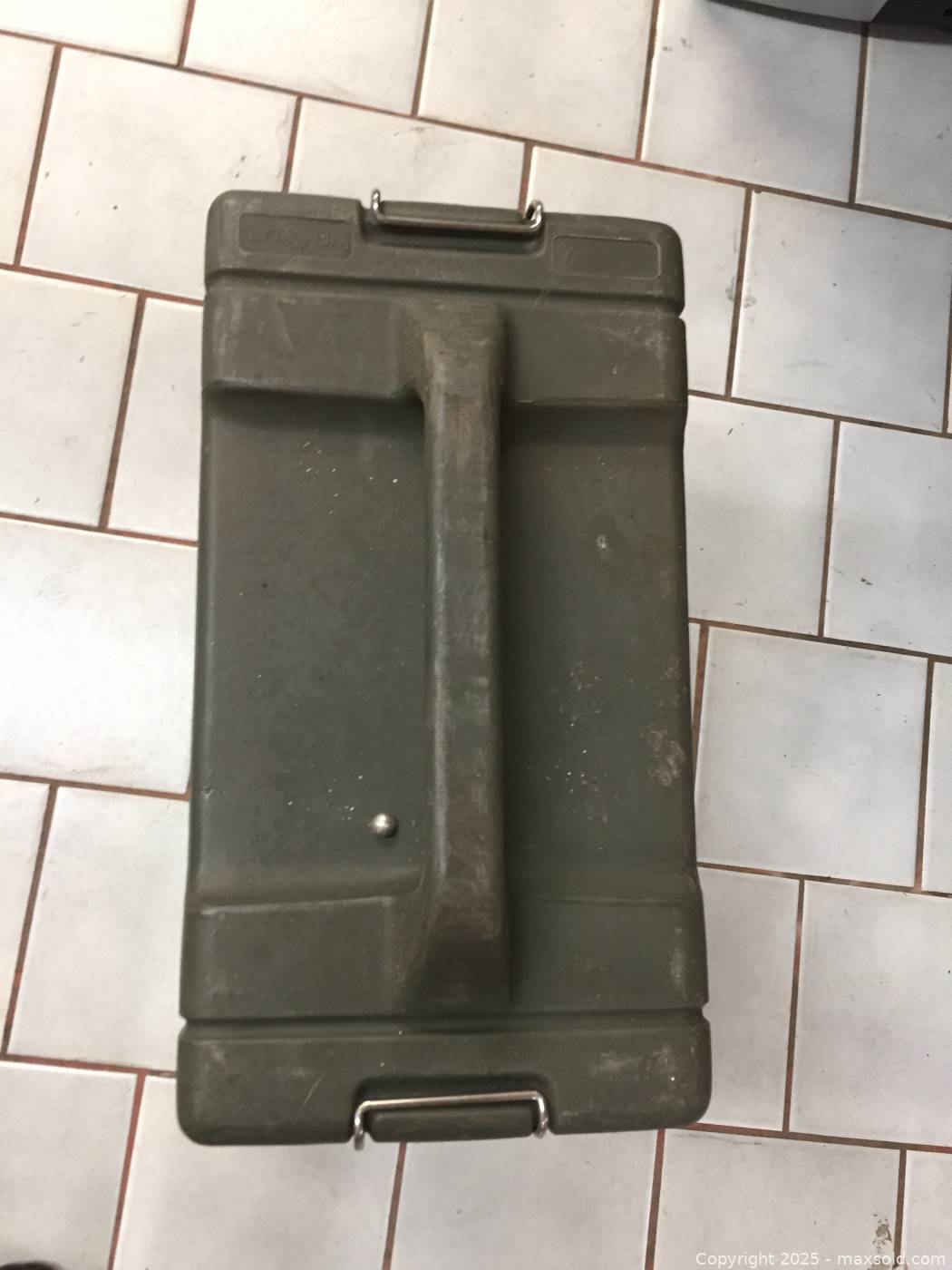 Military Surplus Food and Beverage Dispenser Container Model GB-7 | Maxsold