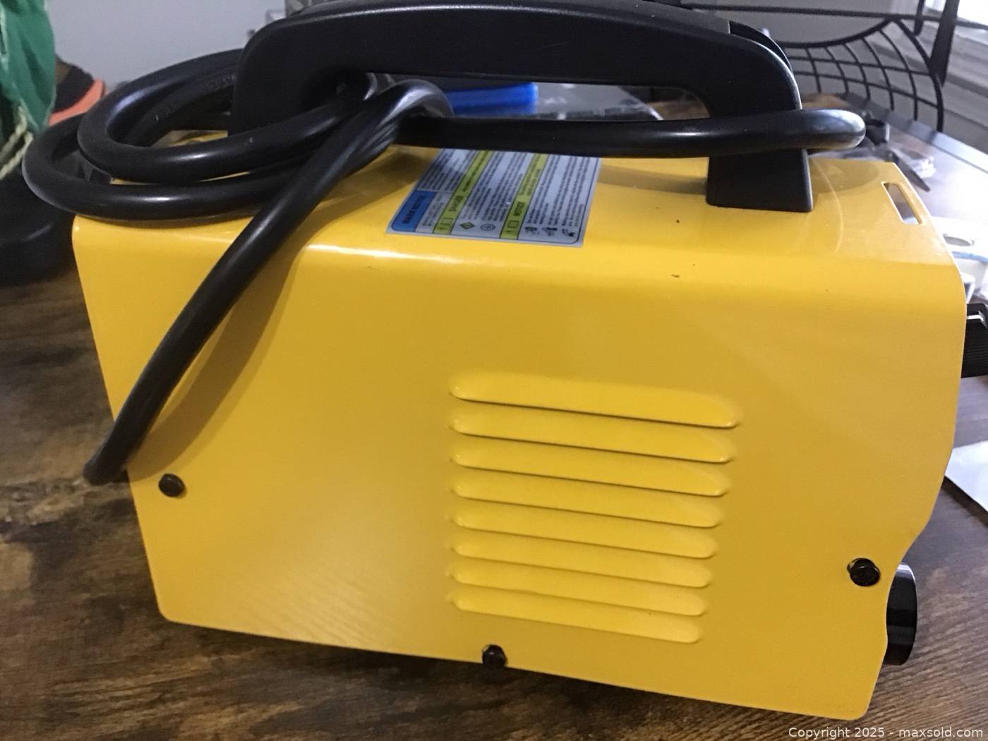 Arc-200 DC Inverter Welder | Maxsold