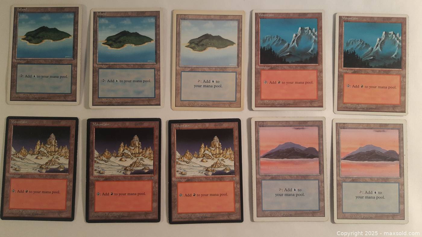 10 Magic: The Gathering white-border lands | Maxsold
