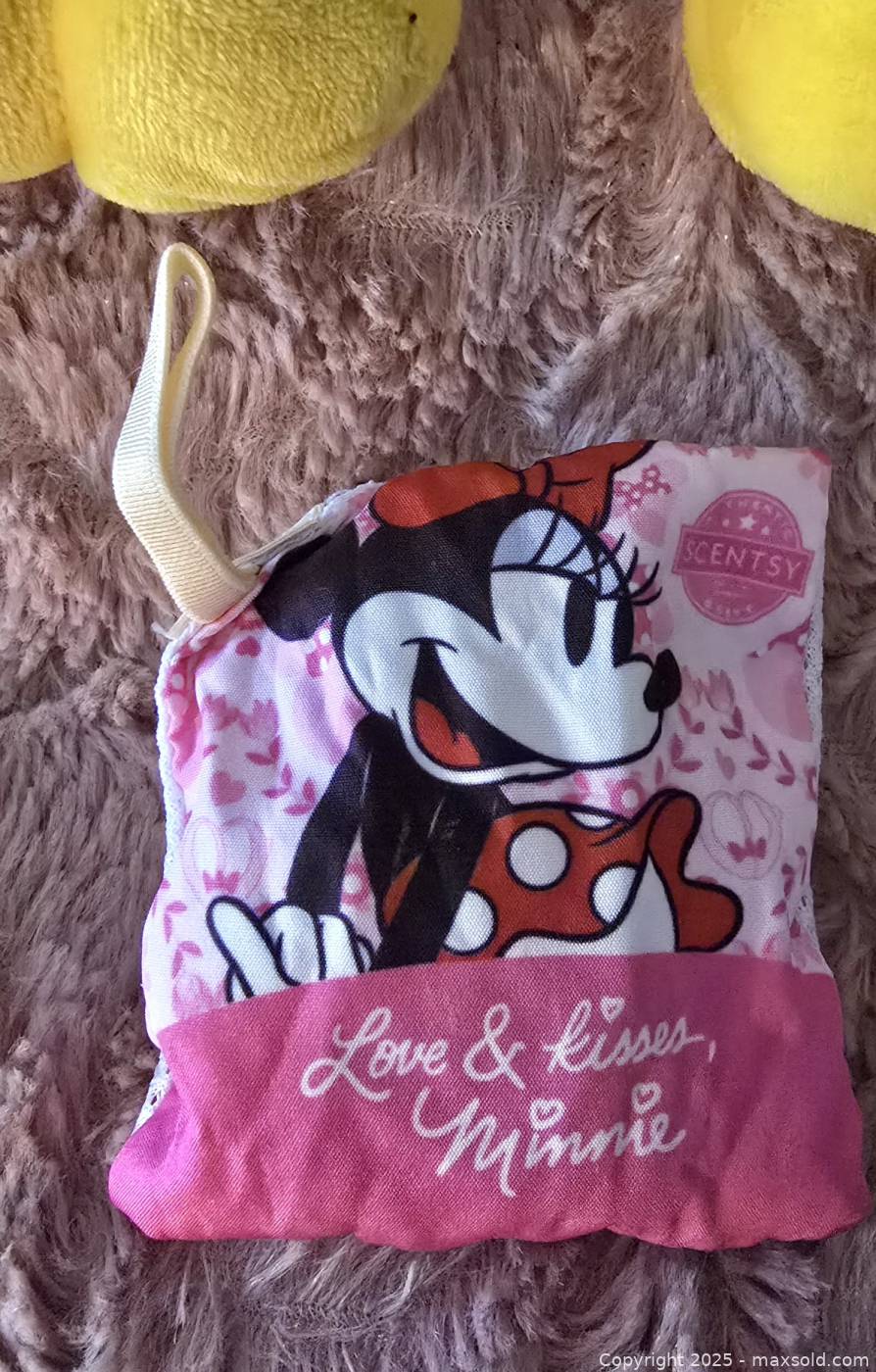 Disney Scentsy Buddy Minnie Mouse Plush with Scentsy Scent Pak | Maxsold