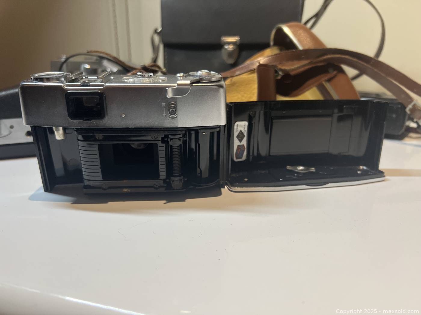 Vintage Agfa Optima I 35mm Film Camera with Original Leather Case | Maxsold