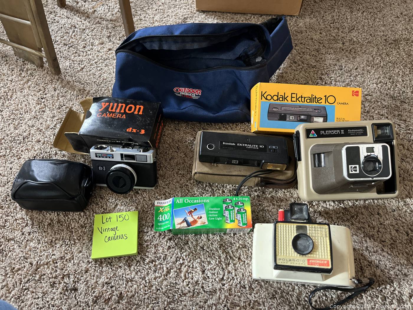 Vintage Yunon dx-3, Kodak Ektralite 10, Polaroid Swinger 20 & Kodak ...