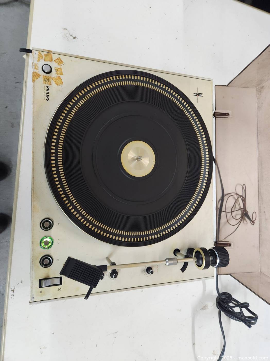 Philips Electrecord 674 Record Player Turntable | Maxsold