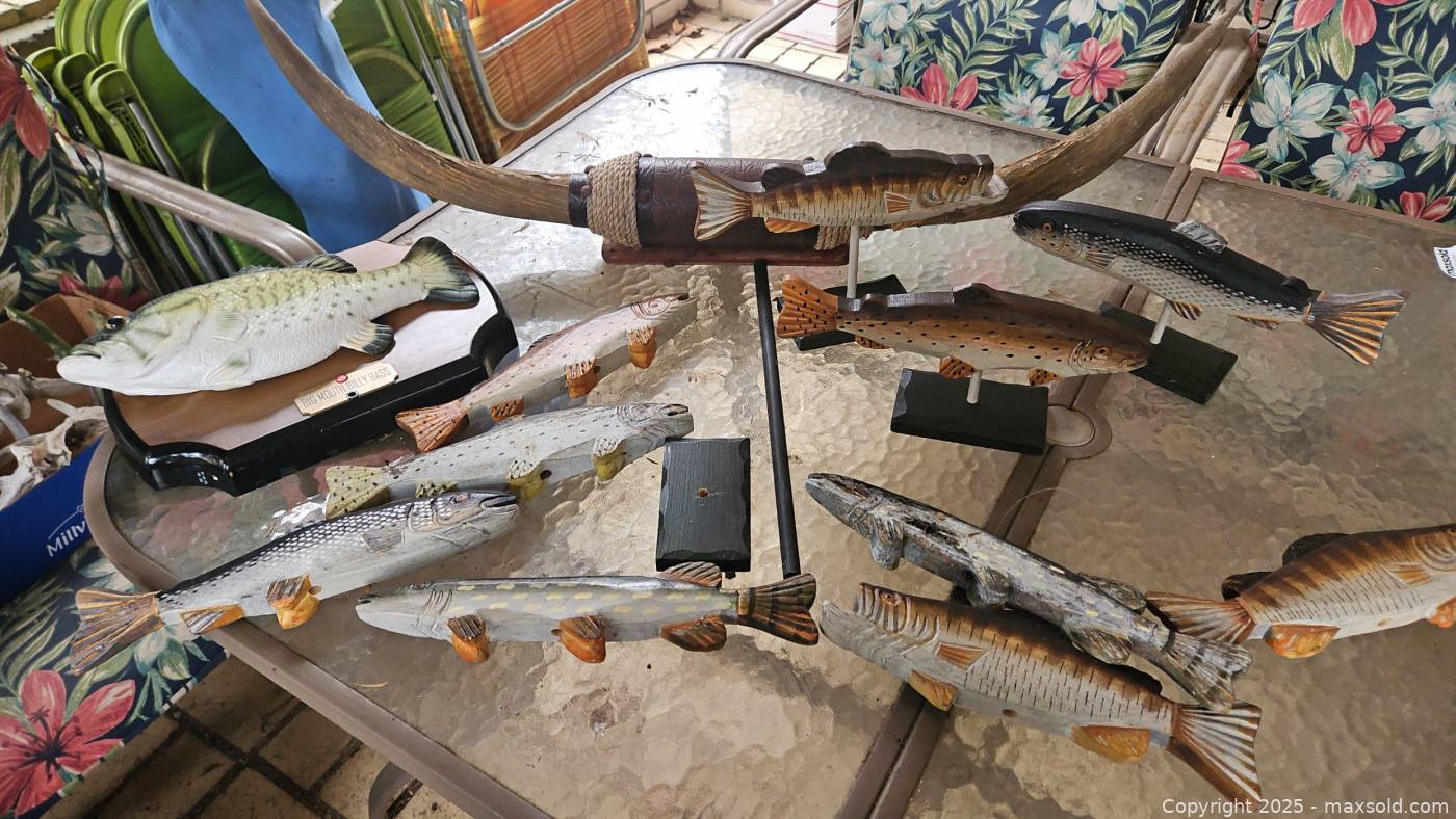 Mounted Decorative Antlers, Various Carved Wood Fish and Gemmy Big ...