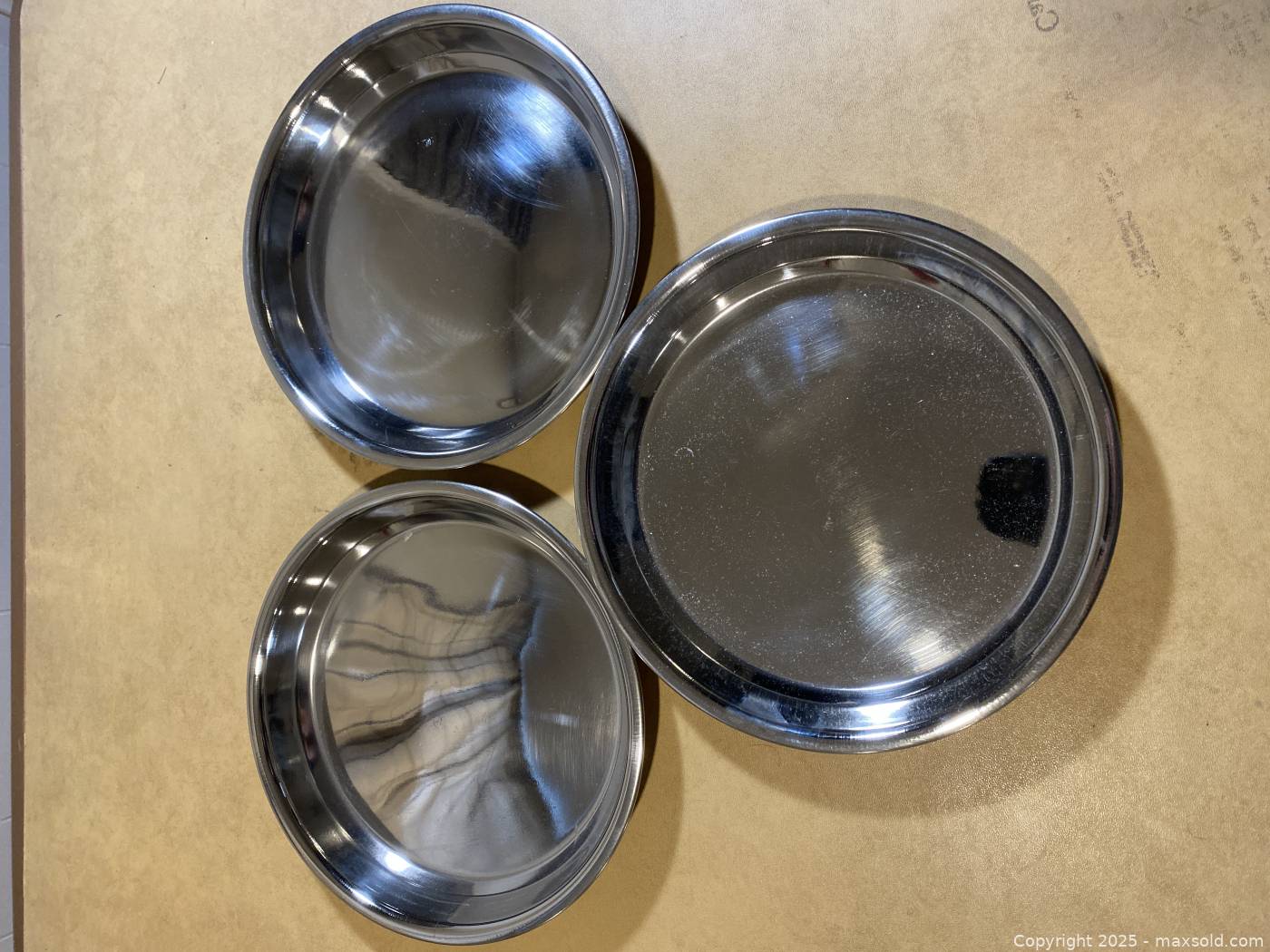 Set of 3 Stainless Steel Shallow Pans | Maxsold